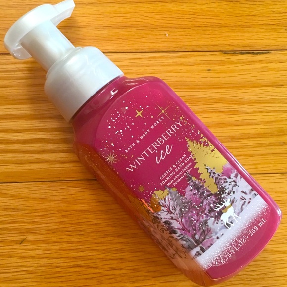 Bath & Body Works | Bath & Body | Nwt Bath Body Works Winterberry Ice ...